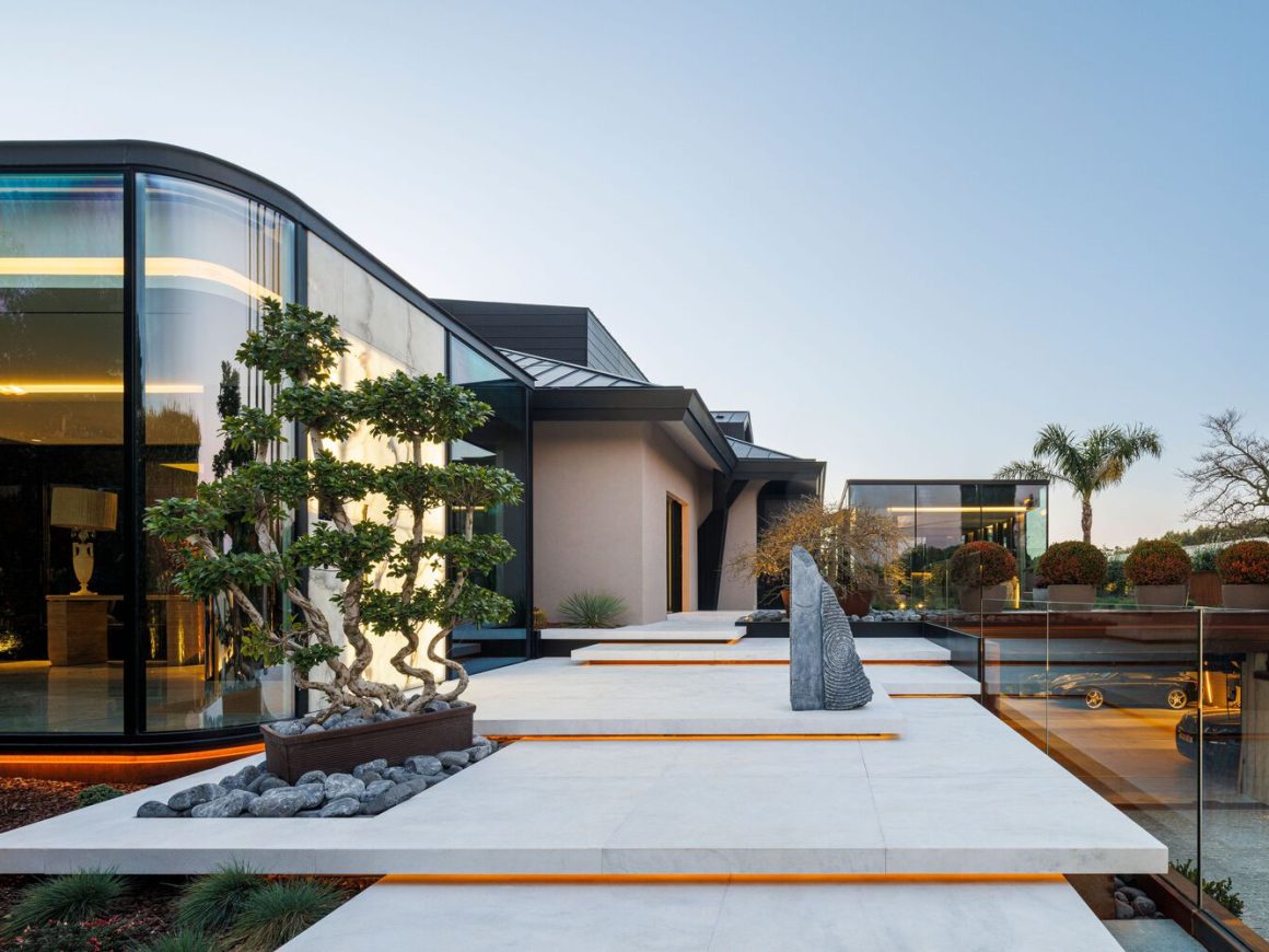 Tertulia Bar and Restaurant: A Serene Ode to Goa’s Porch Culture ...